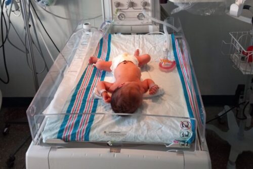 Table de réanimation néonatale : pour sauver des petites vies ...
